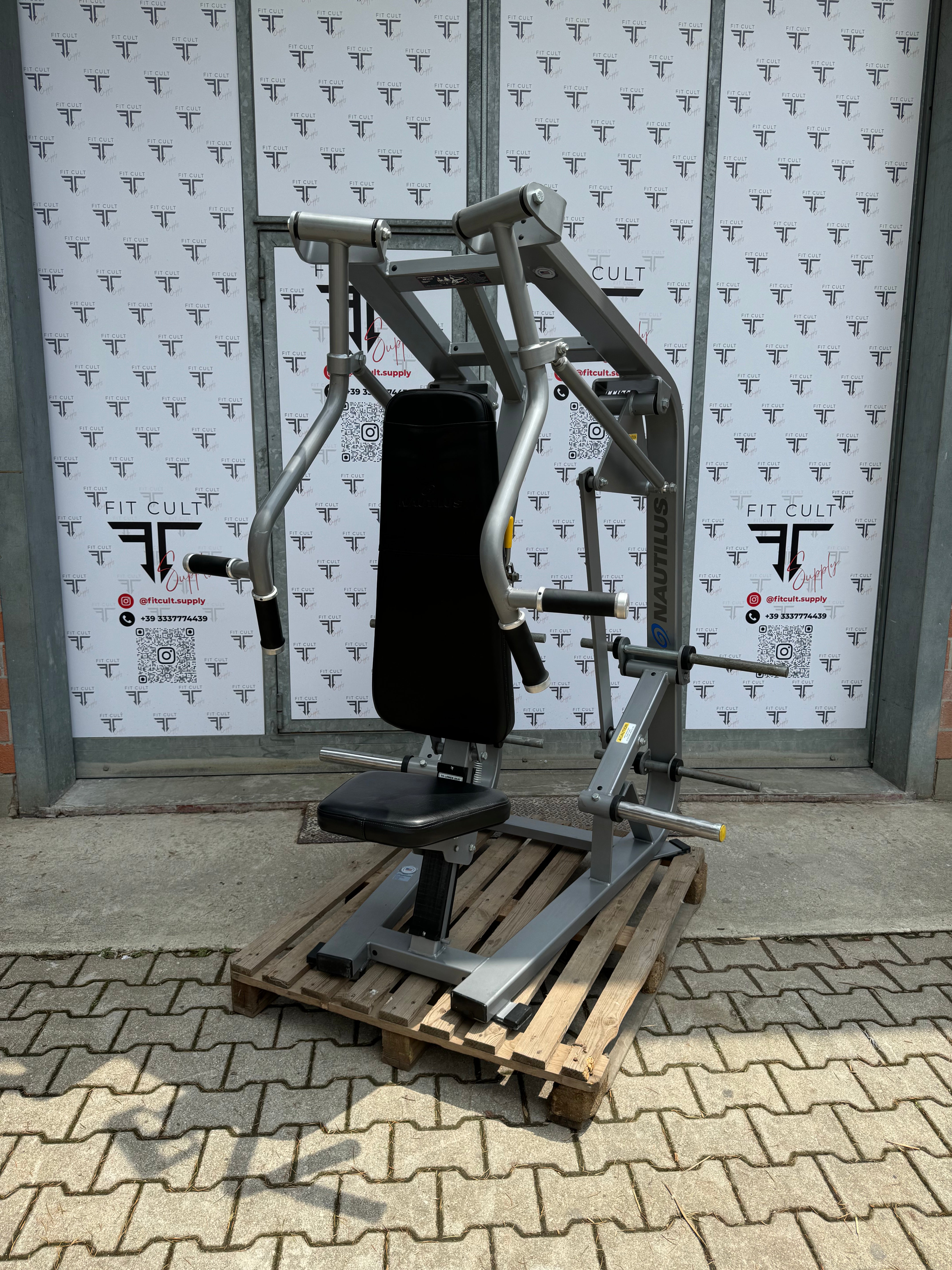 Nautilus Xpload Vertical Chest – Fitcult Supply